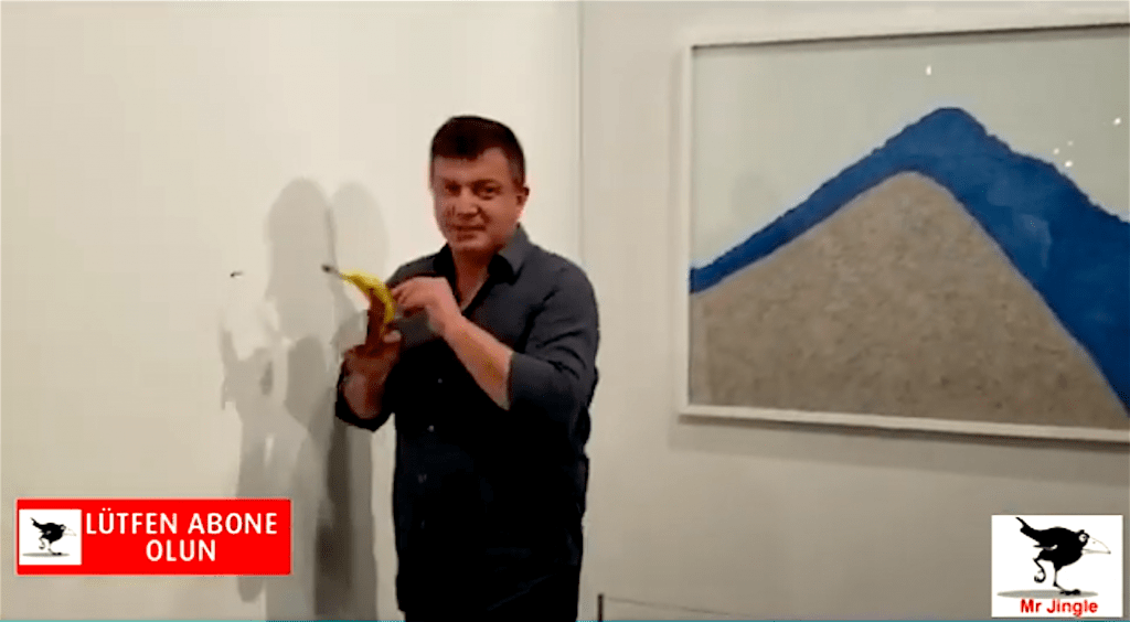 New York performance artist David Datuna ate $ 120.000 Maurizio ...